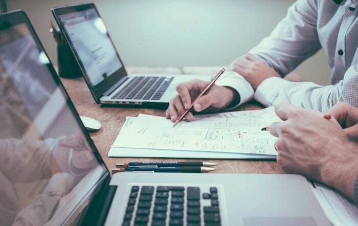 Auto-Ident zur Identitätsprüfung und elektronischer Signatur